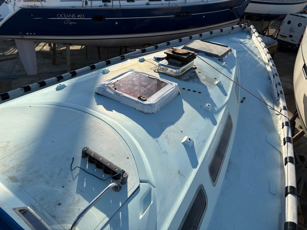 Nicholson 35 For Sale in Hamble Point | Lonely Boats