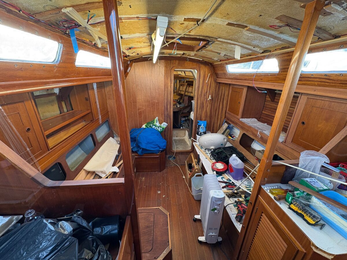 Nicholson 35 For Sale in Hamble Point | Lonely Boats